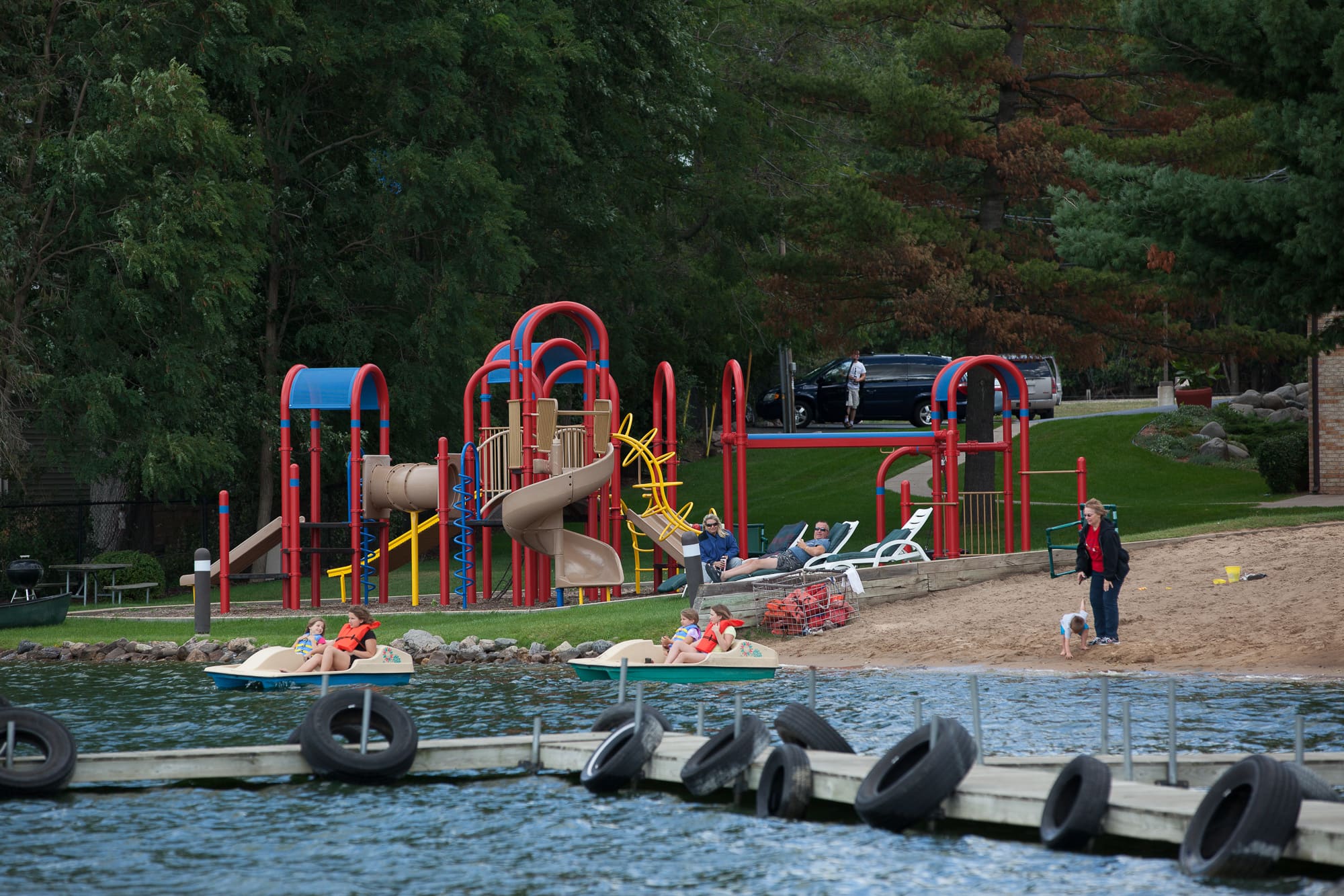 Photo Gallery - Aloha Beach Resort Wisconsin Dells