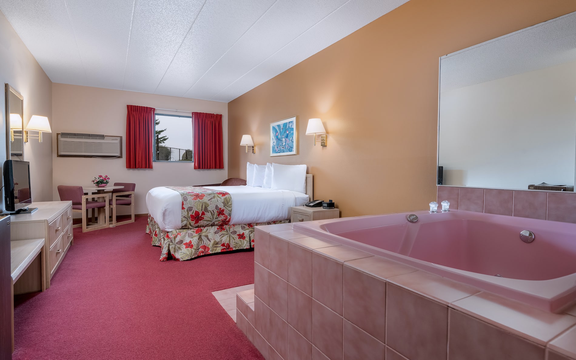 Rooms & Suites - Aloha Beach Resort Wisconsin Dells