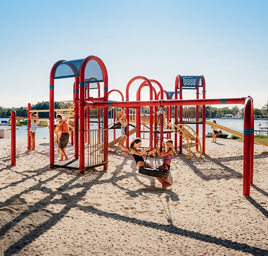 Amenities - Aloha Beach Resort Wisconsin Dells